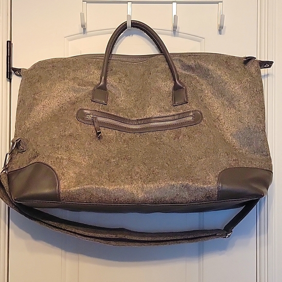 DSW | Bags | Dsw Duffle Bag | Poshmark